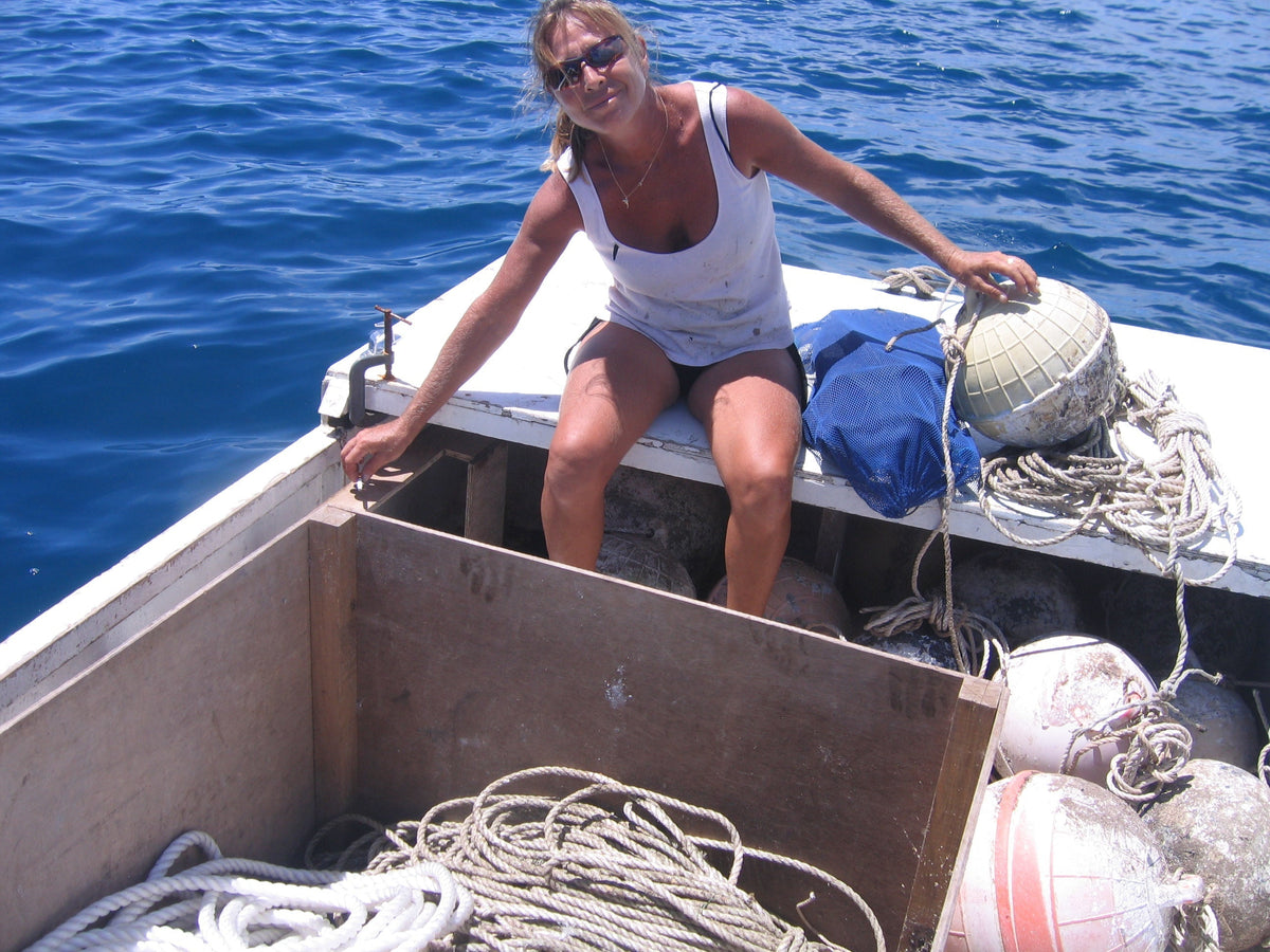 Chapter 5 - Is there an undertaker in the room? – Civa Fiji Pearls Boutique